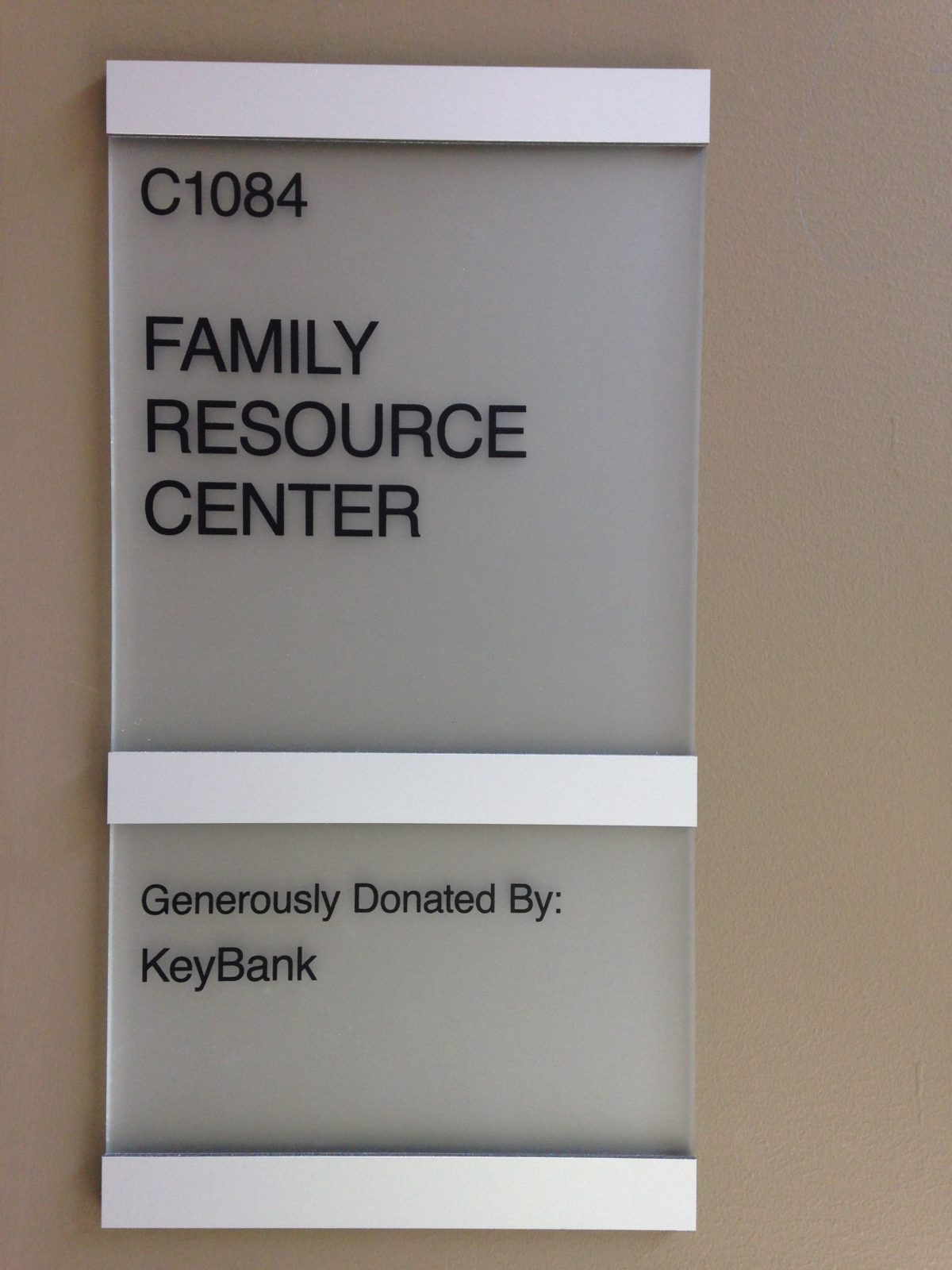 Modern Indoor Signage Using the Clear Modular Sign System