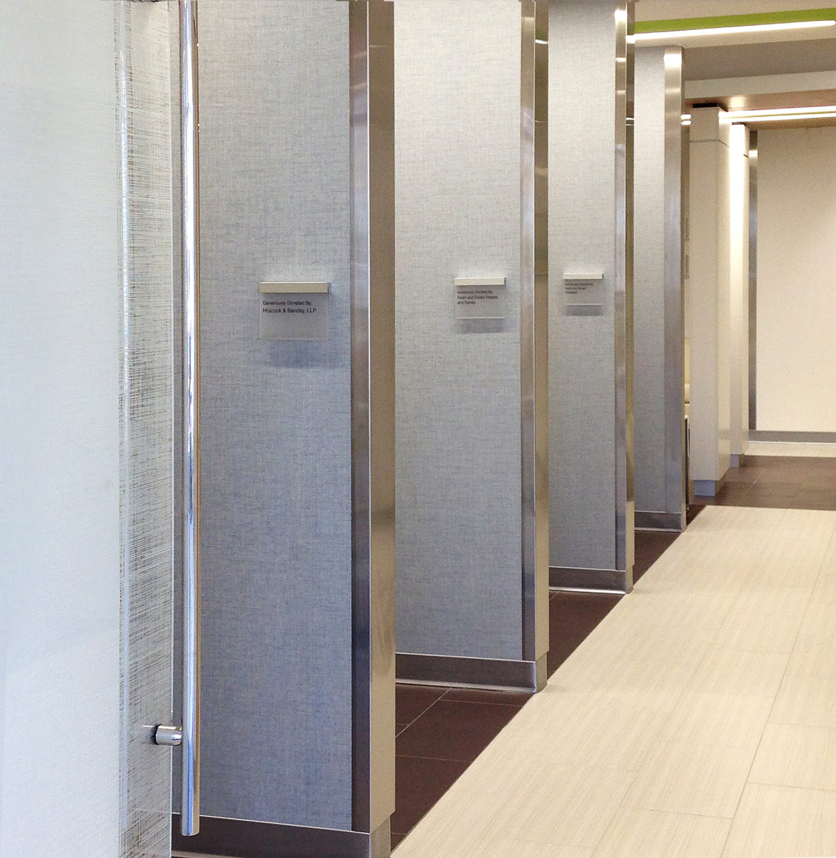 Modern Indoor Signage Using the Clear Modular Sign System