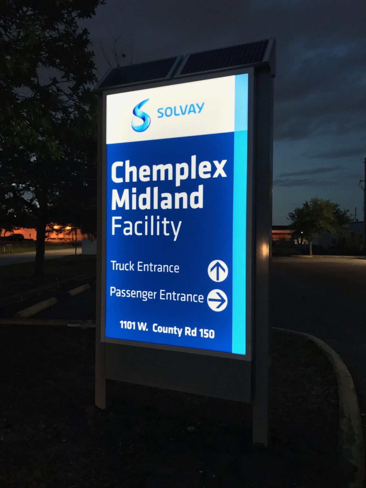 Solar Signs: Solar Wayfinding Signs a Must - IDS Signage Company