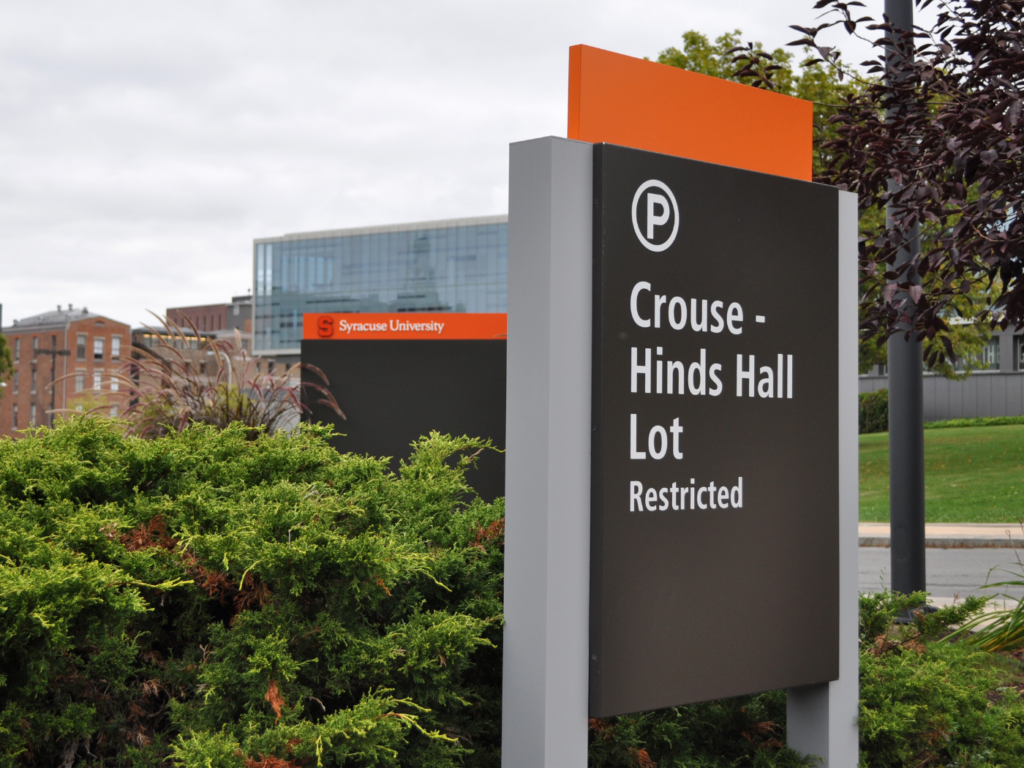 College Campus Wayfinding & Identity with Comprehensive Signsystems