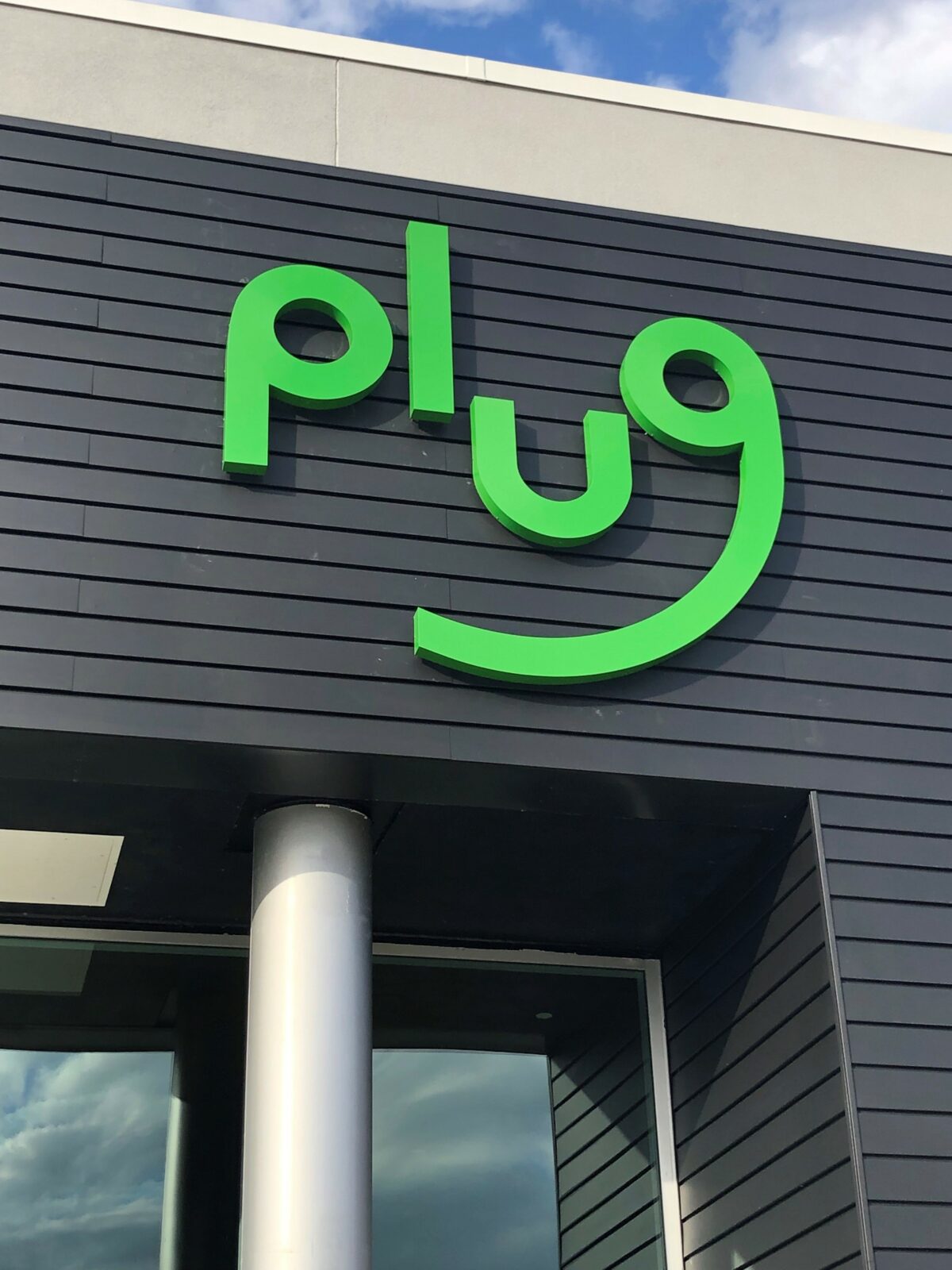 Plug Power Illuminated Corporate Signs