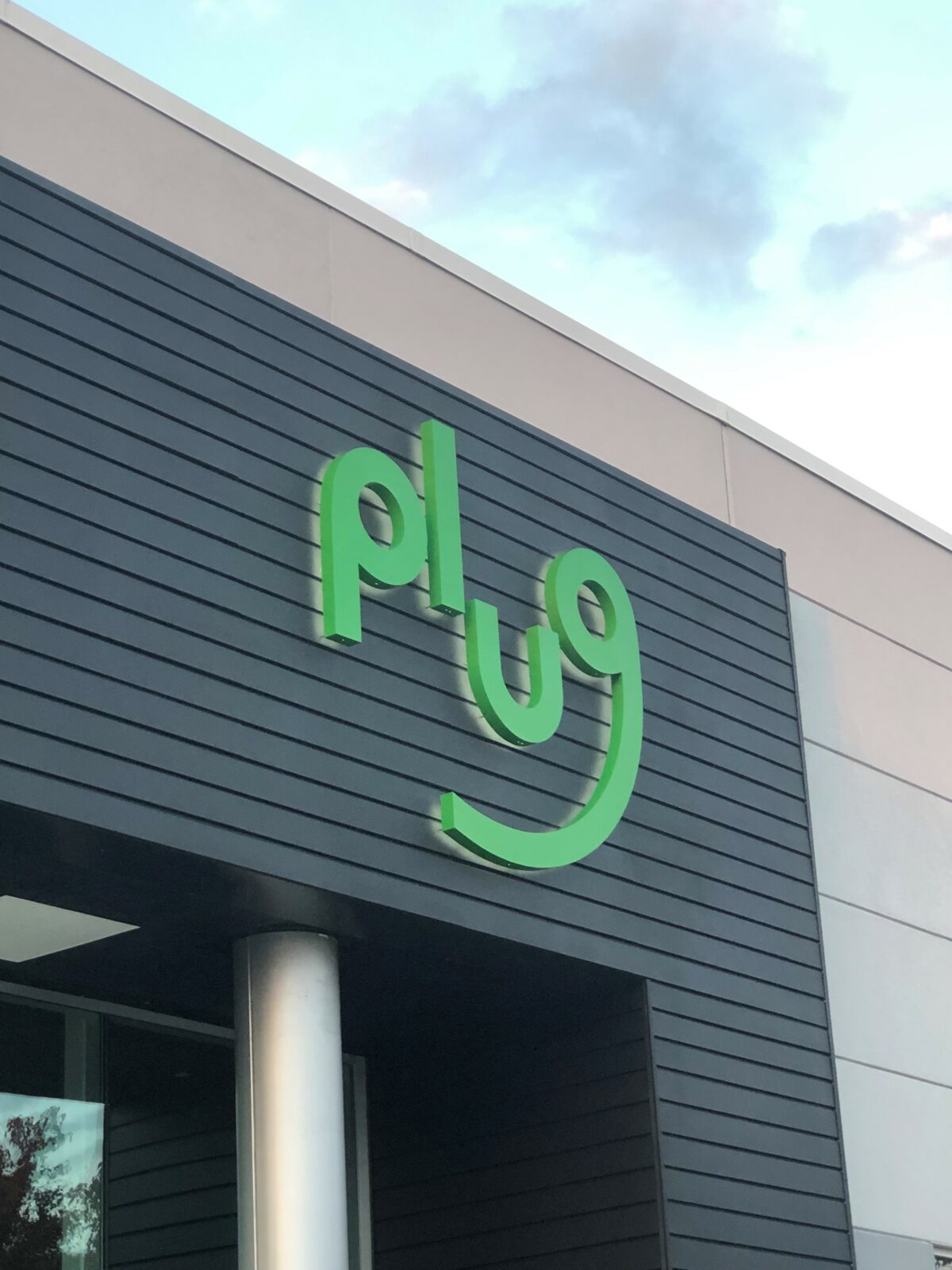 Plug Power Illuminated Corporate Signs